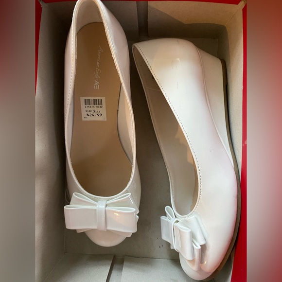 American Eagle By Payless | Shoes | White Platform Heels With A White ...